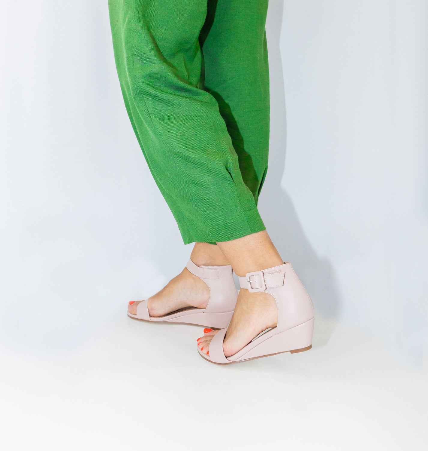 Inniu Catwalk Bindy Wedge Heel Blush | Mid Wedge – Shop Now at Shoe of ...